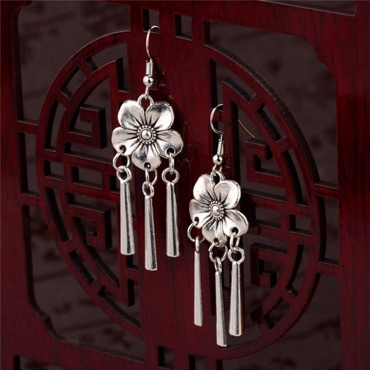 【Don't Miss 0ut】Original Design Ethnic Earrings for Women Palace Cheongsam Miao Silver Tassel ...