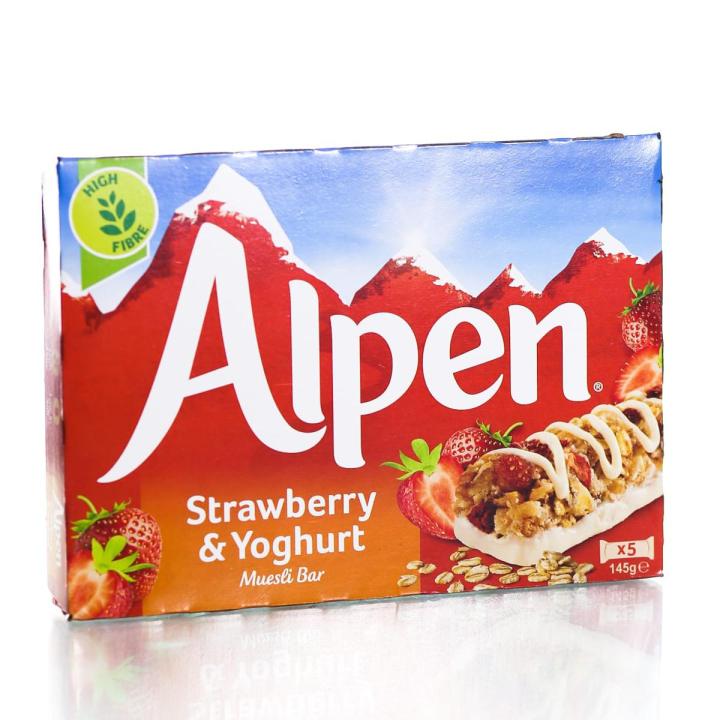 ALPEN STRAWBERRY & YOGURT MUESLI BAR – 145G | Daraz.pk