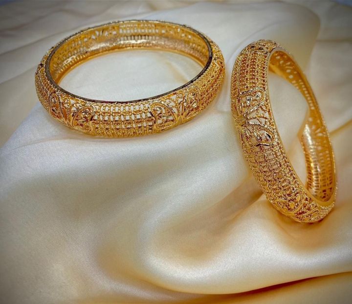Elegant Beautiful Design and Stylish Bangles for Girls and Women's ...