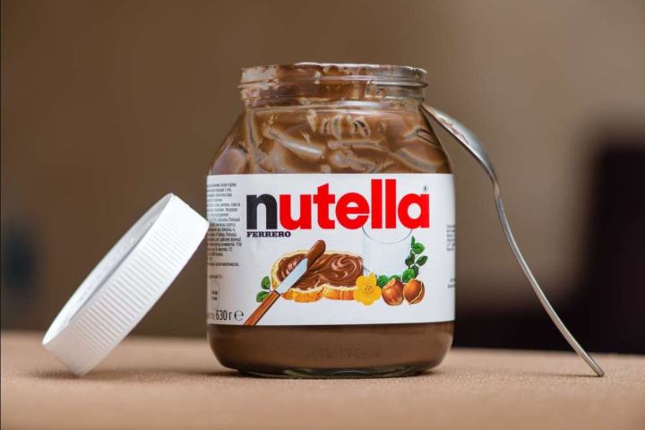 Nutellaa jar Chocolate Hazelnut Spread 630 (Imported) With Bread use for Baby | Daraz.pk