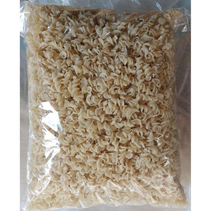 Potato Screw Snacks 1Kg (Same as Kolson Slanty) | Daraz.pk