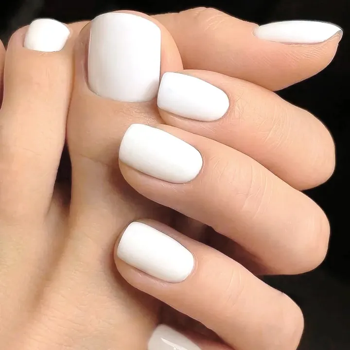 MJE-222 24PCS White Square Fake Nails Glossy Resin Artificial Nails for ...