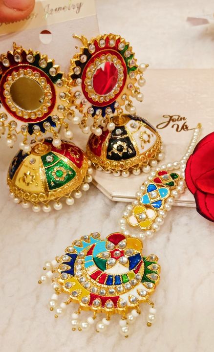 Jewellery collection Ladies Jhumkay In Traditional And Trendy Cultural ...