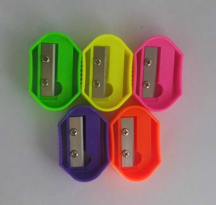 Goldfish Sharpner Pack of 12 | Daraz.pk