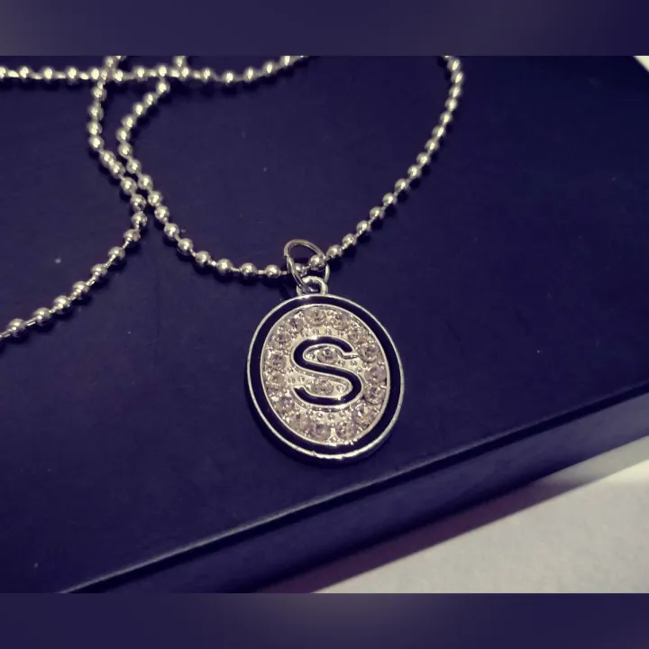Oval Shape Silver S Letter Alphabet Locket style pendant Locket high ...