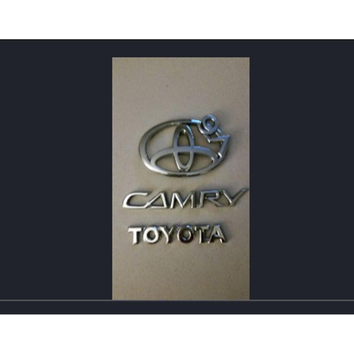 Toyota Camry Emblem | Daraz.pk