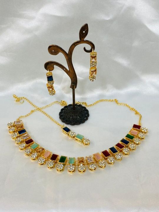 Beautiful and Unique Pati Set with Black and White Pearl | Daraz.pk