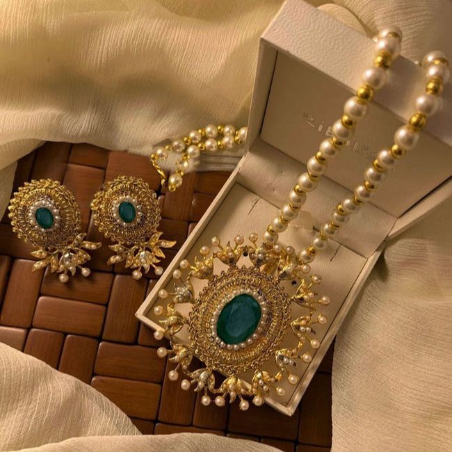Exquisite Gold-Plated Locket Set for Elegance and Style For Women For ...