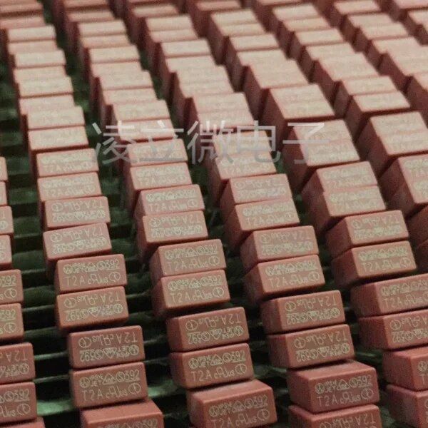 【Universal Car Parts Store】10Pcs Full NEW Square Fuse 0.5A/250V 392 ...