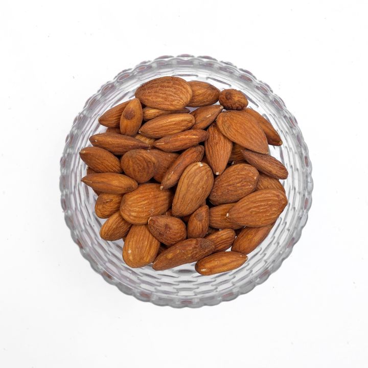 Premium Quality Almonds | Fresh & Crunchy Almonds | Natural Raw Almonds ...