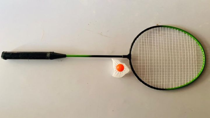 Racket Shuttle / Badminton | Daraz.pk