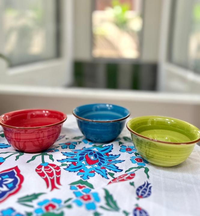Bowls coloured small bowls Trendy Bowls Spiral with colour full shine ...