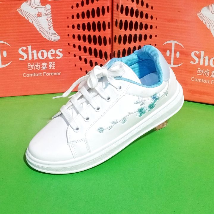 Sneakers for women college shoes sports shoes joggers | Daraz.pk