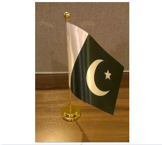 Pakistan Table Flag with Stand for Executive Office - Best for Offices ...