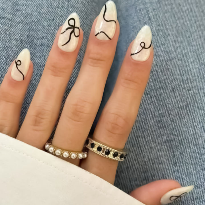 JP3850 24PCS White Press on Nails with Black Line Print Short Almond ...