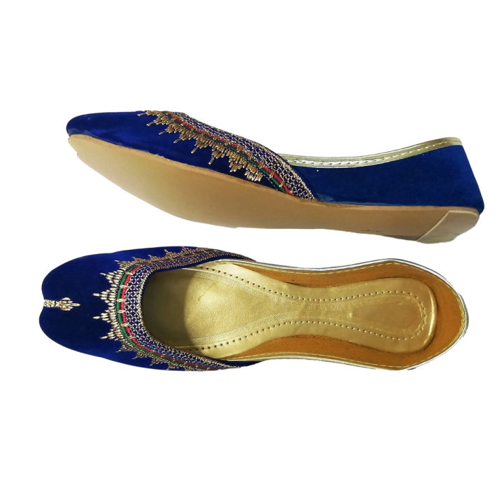 Hand Made Embroidery Fancy Elegant Shiny Leather Ladies Khussa Party ...