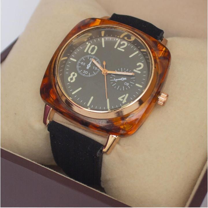 Black Belt Stylish Wristwatch for Men without Chronographs | Daraz.pk