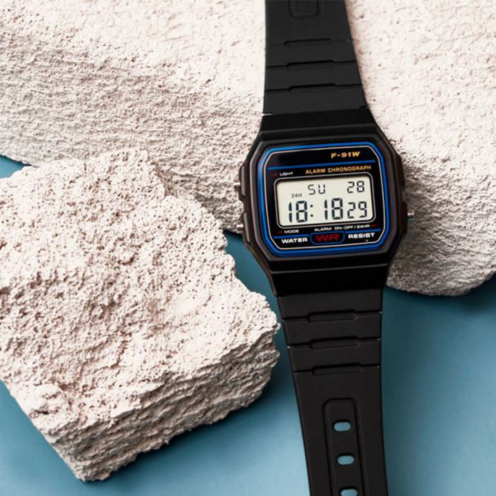 Vintage Black Classic Digital Wrist Watch | Daraz.pk