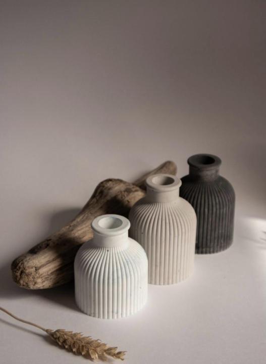 2 PCs Customized, White Nordic Vase Coffee Table vase | Custom-made ...