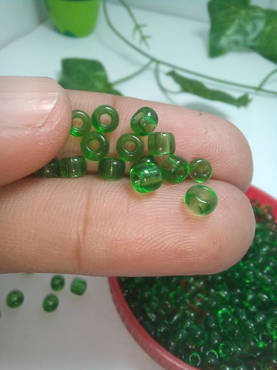 Pack of 200pcs, green Glass Seed Beads, Mini Beads, Poth Beads, multi ...