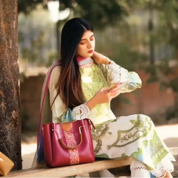 Luxury Ladies 4 Pic Mahroon Handbag Soft Leather Stylish Pattern | Daraz.pk