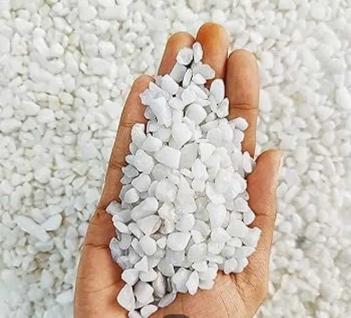 White Colored Aquarium Gravel For Fish Aquarium 500 Gram - Decorative ...