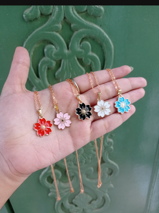 5 pcs Sakura Flower Designs Chain Locket Set All 5 color Flower Charm ...