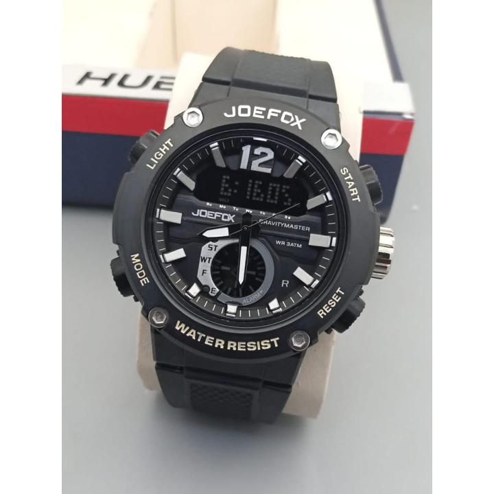 JOEFOX, a sports watch with the appearance of a chain having double ...