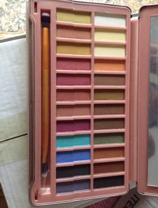 24 Color Naked Highly Pigmented Eye Shadow Palette | Daraz.pk