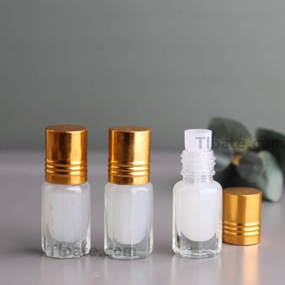 WHITE MUSK PURE SUPERIOR (MILKY). It is very milky & thick but very ...