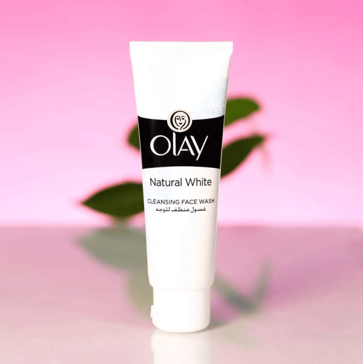 OLAY NATURAL WHITE FACE WASH 100 ML Olay is a skin care brand with 60 years of experience in ...