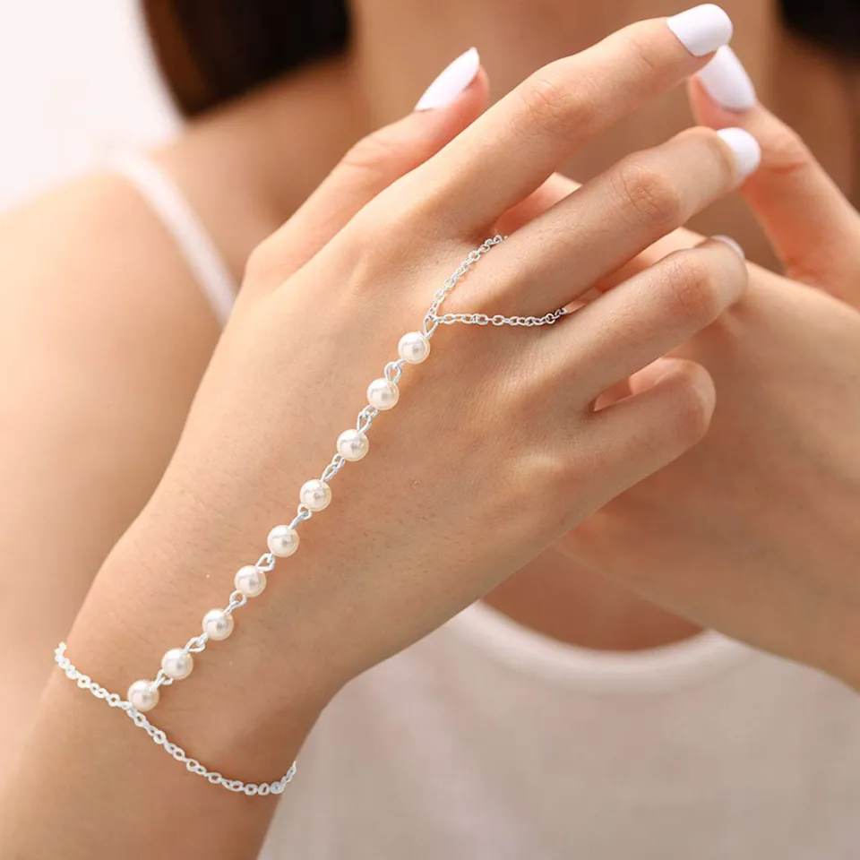 Finger ring bracelet store