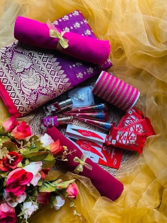 Eidi For her / eid mubarak gift for girls / Eid Mubarak gift box for ...