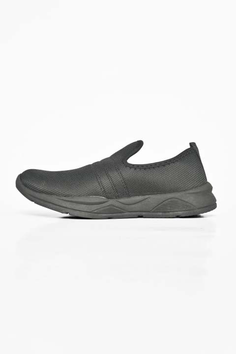 ELO - MR Men's Slip On Jogger Shoes For Men | Daraz.pk