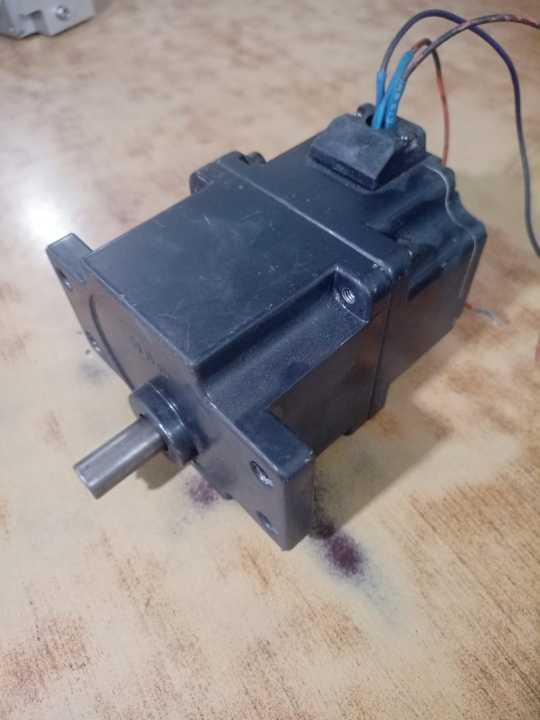BLDC Gear Motor DC 24 Volts With Gearbox | Daraz.pk